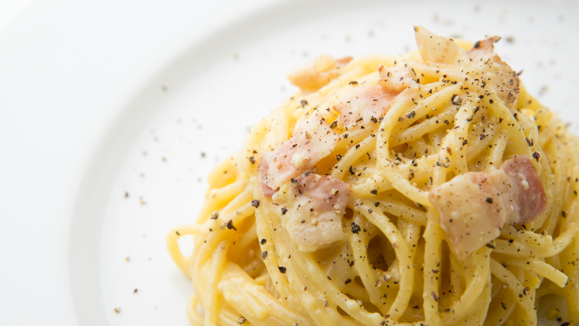 Roman Pastas (Cacio e Pepe, Carbonara & Amatriciana or Gricia)